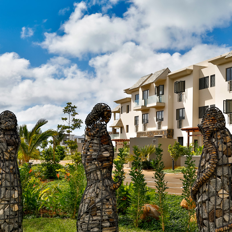 Azuri Loves Art | House Styles Mauritius | Azuri